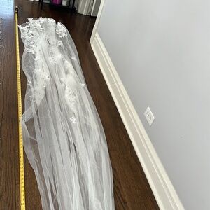Other | Off White Cathedral Length Appliqu Wedding Veil With Metal Comb ...